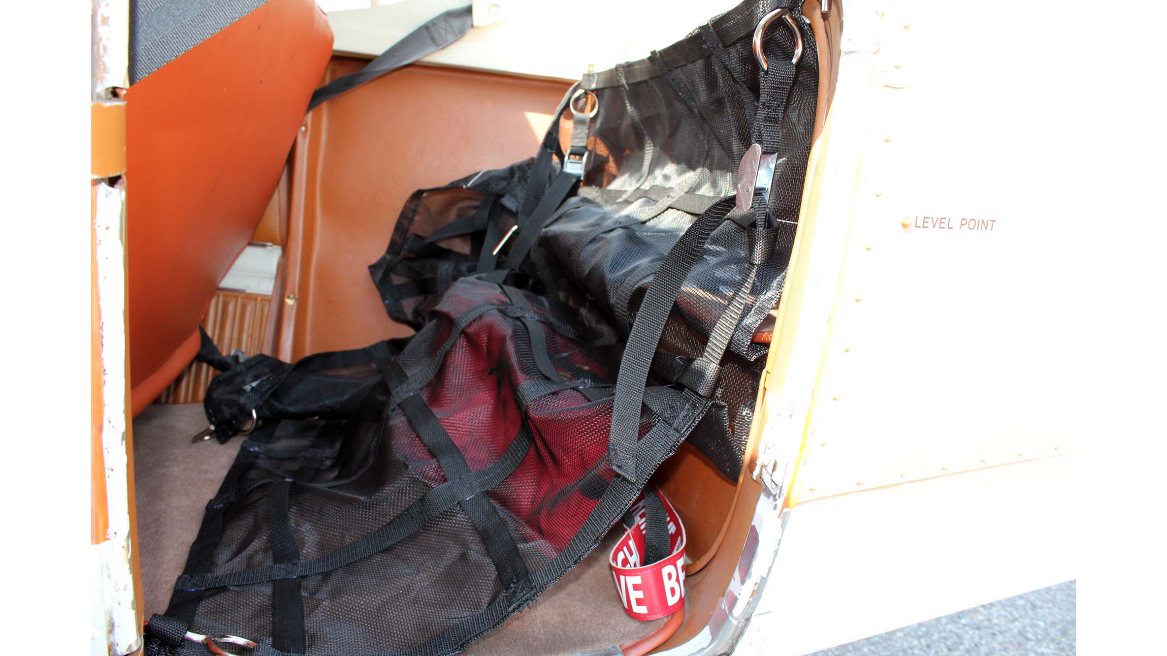 CUSTOM BAGGAGE CARGO NETS FOR CESSNA 172 – CTS Cargo Tie-Down Specialty